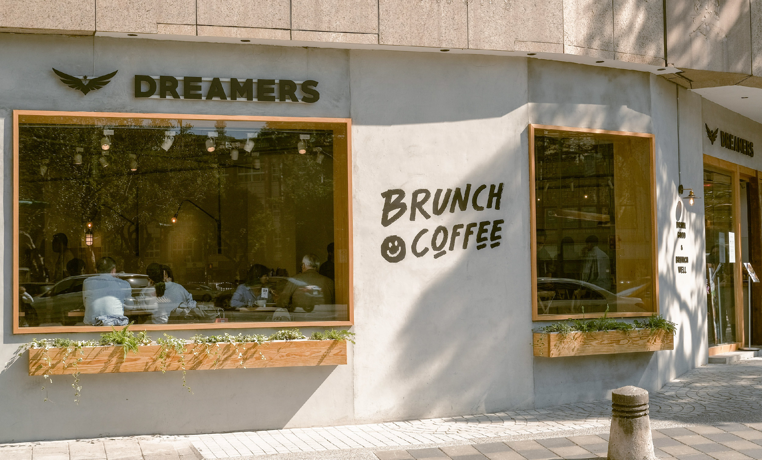 works-dreamerscoffee-renai-interior-design | SCOPE